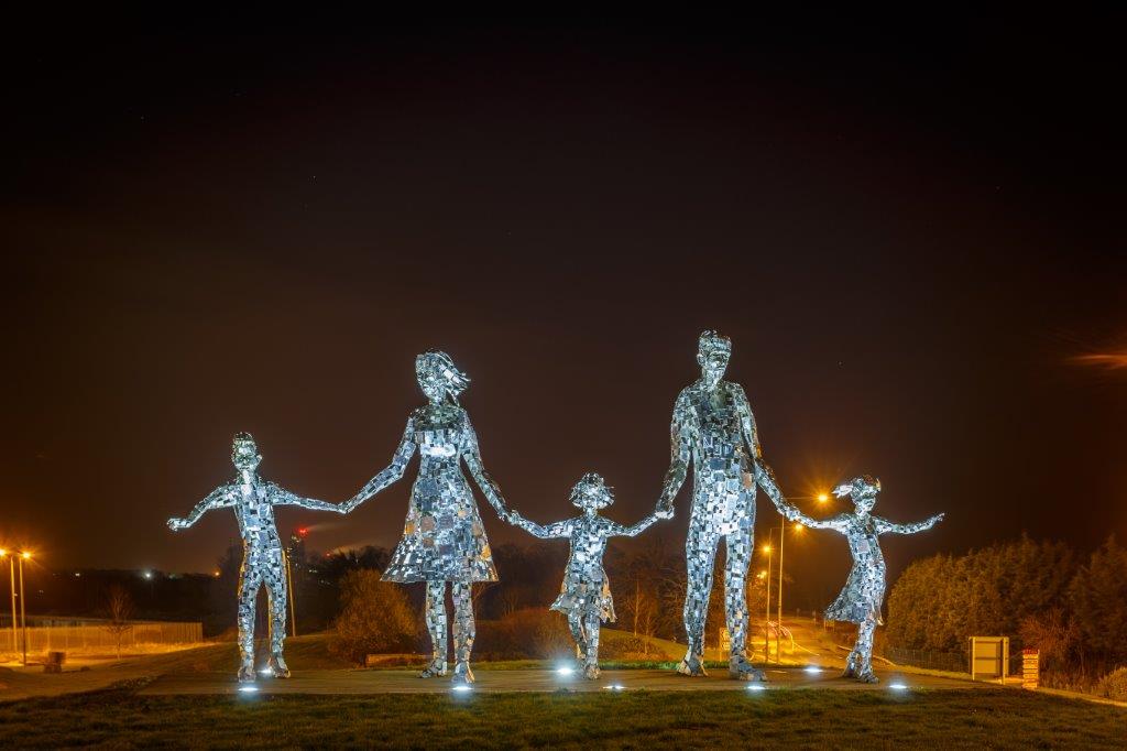 Duleek Family Statue - AL READ Electrical Co. Ltd