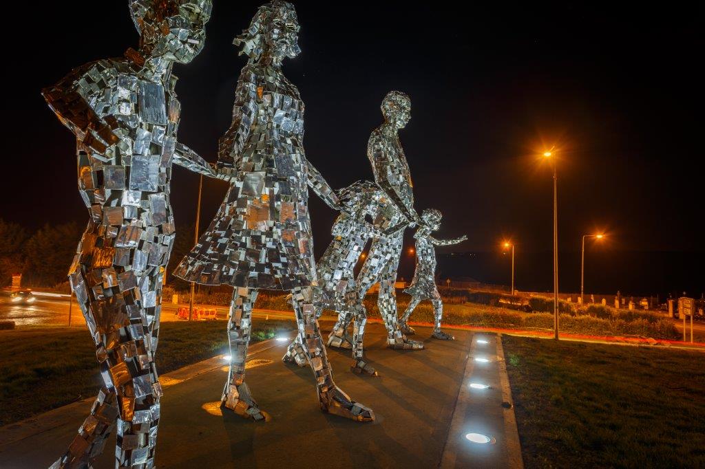 Duleek Family Statue - AL READ Electrical Co. Ltd